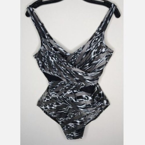 Miraclesuit | Swim | Miraclesuit Feline Fixation Onepiece Swimsuit ...